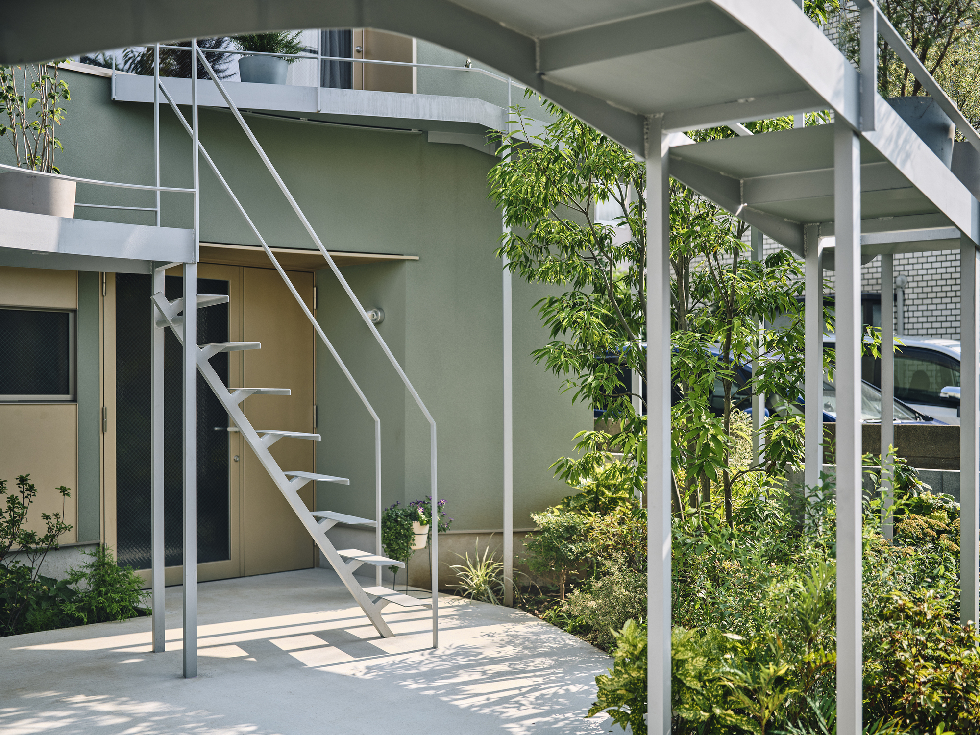 Gallery of House in Nakano / HOAA / Hiroyuki Oinuma Architect ...