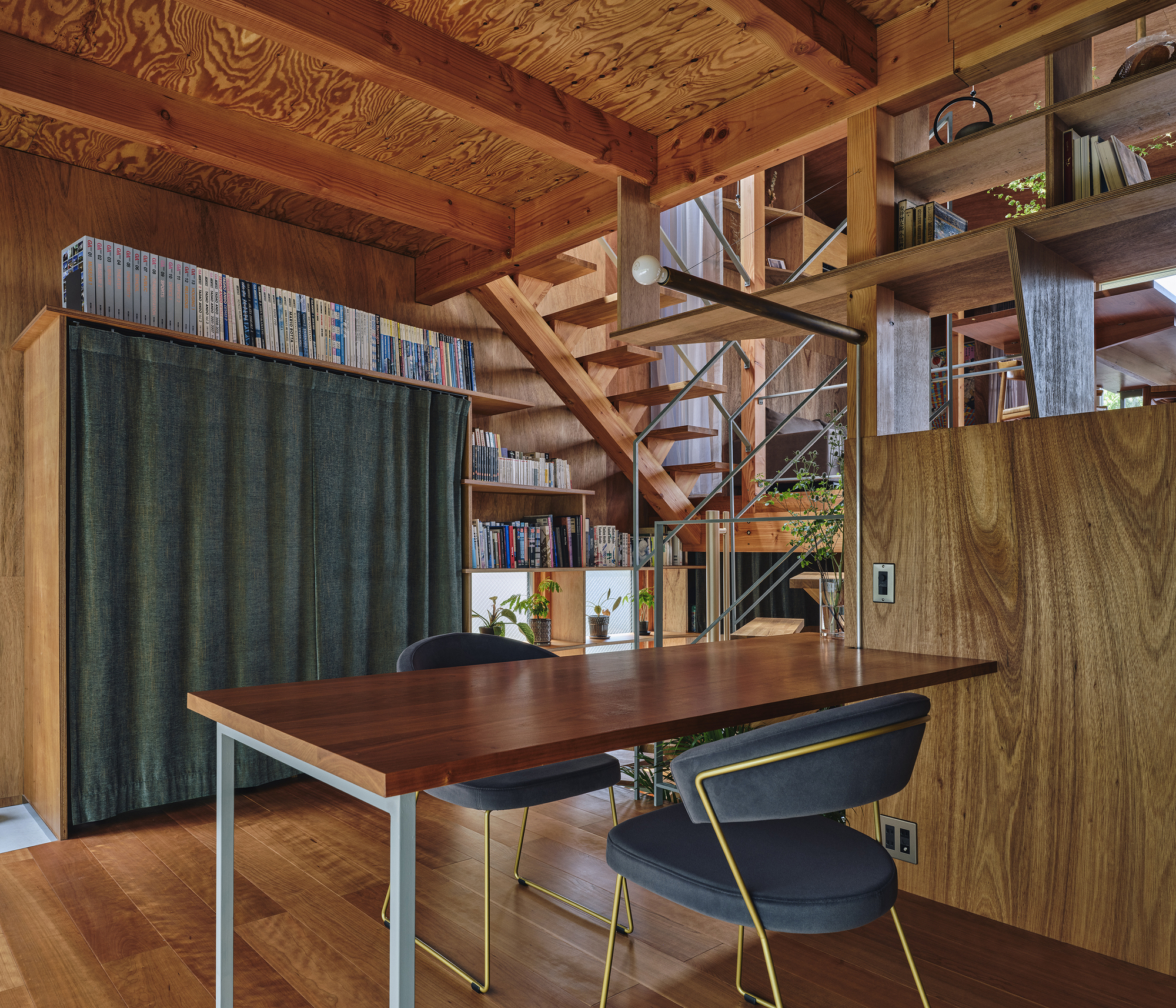 Gallery of House in Nakano / HOAA / Hiroyuki Oinuma Architect ...