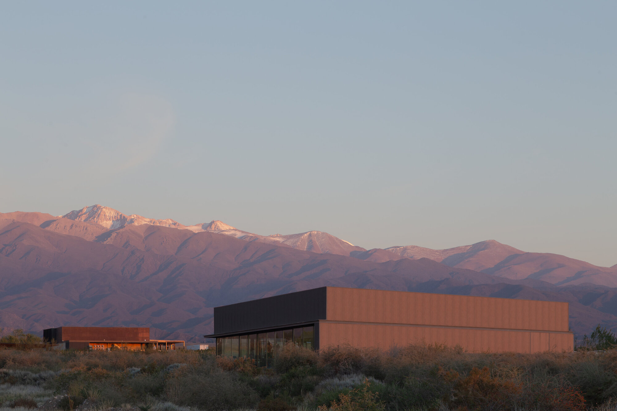 Gallery of Santos Spirits Distillery / Valeria Moreno - 9