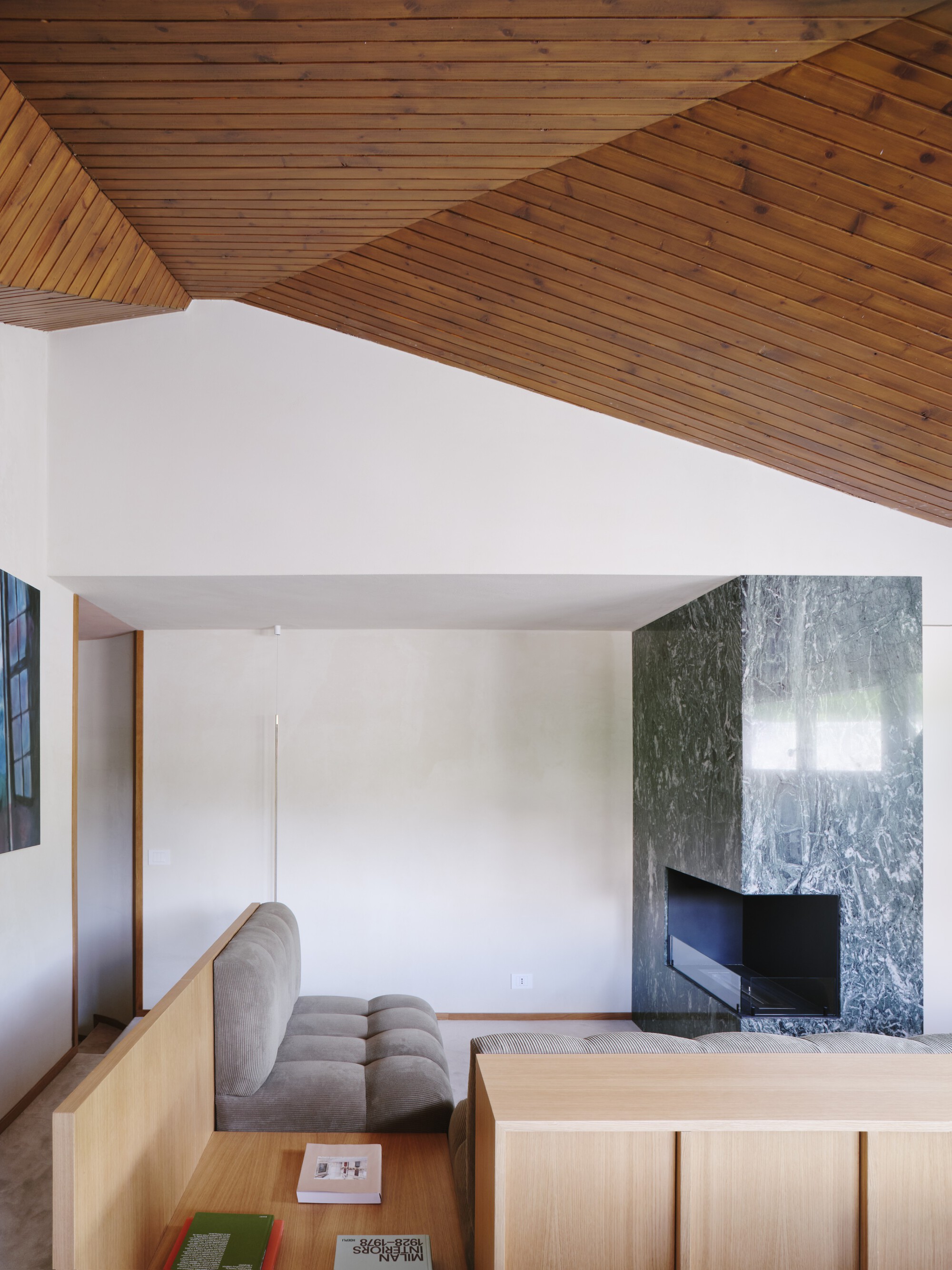 Gallery of An Interior at Giomein Cervinia / co.arch studio - 4