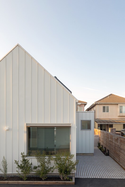 E44 Laneway House / Imu Chan Architecture | ArchDaily