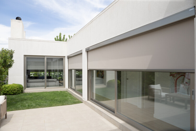 Self-Sufficient Facades: Where Solar Protection Meets Renewable Energy ...