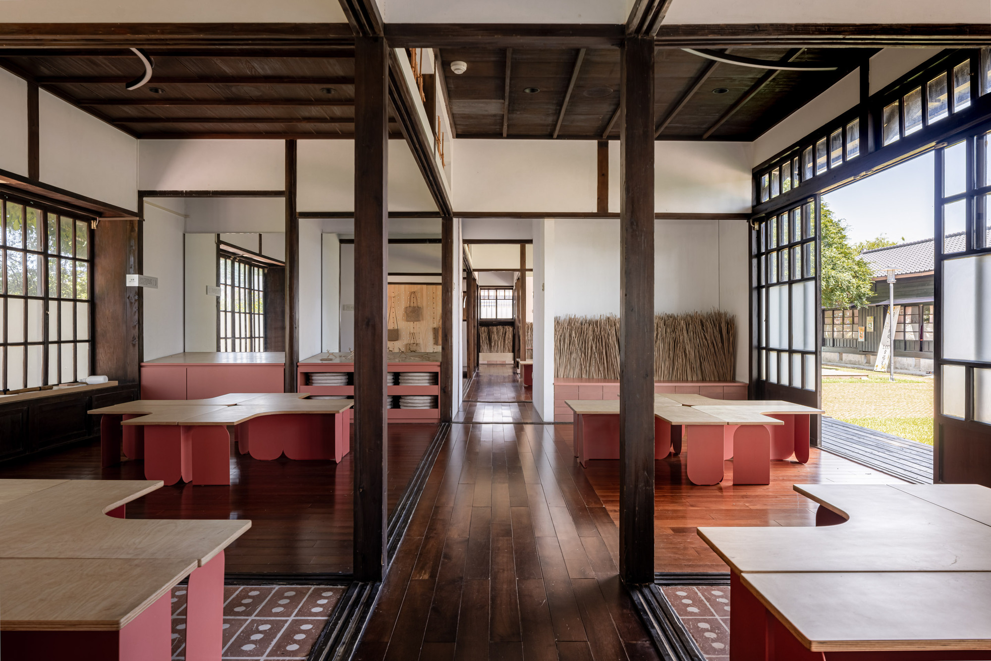 Project Weavefield / studio whispace + architects | ArchDaily