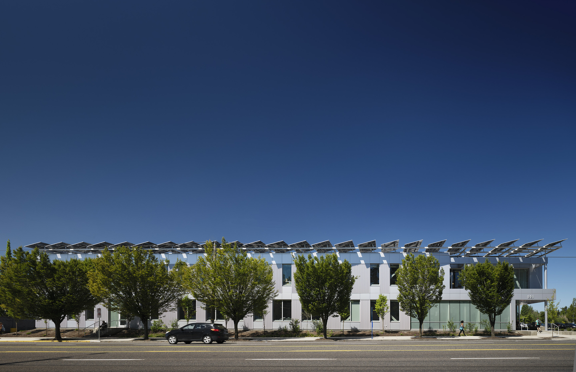 Gallery of Multnomah County Library Operations Center / Hennebery Eddy ...