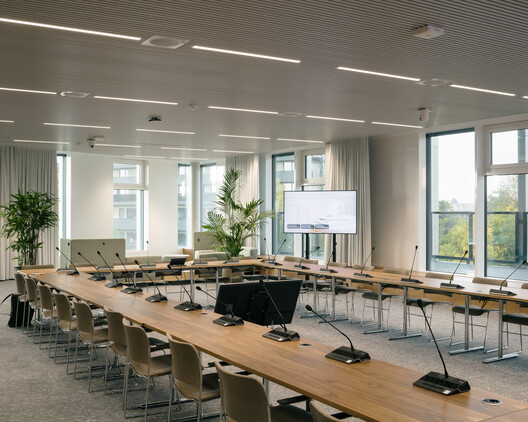 Learning and Innovation Center / evr-Architecten | ArchDaily