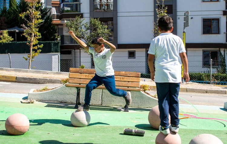 Designing Streets Through the Lens of Care | ArchDaily