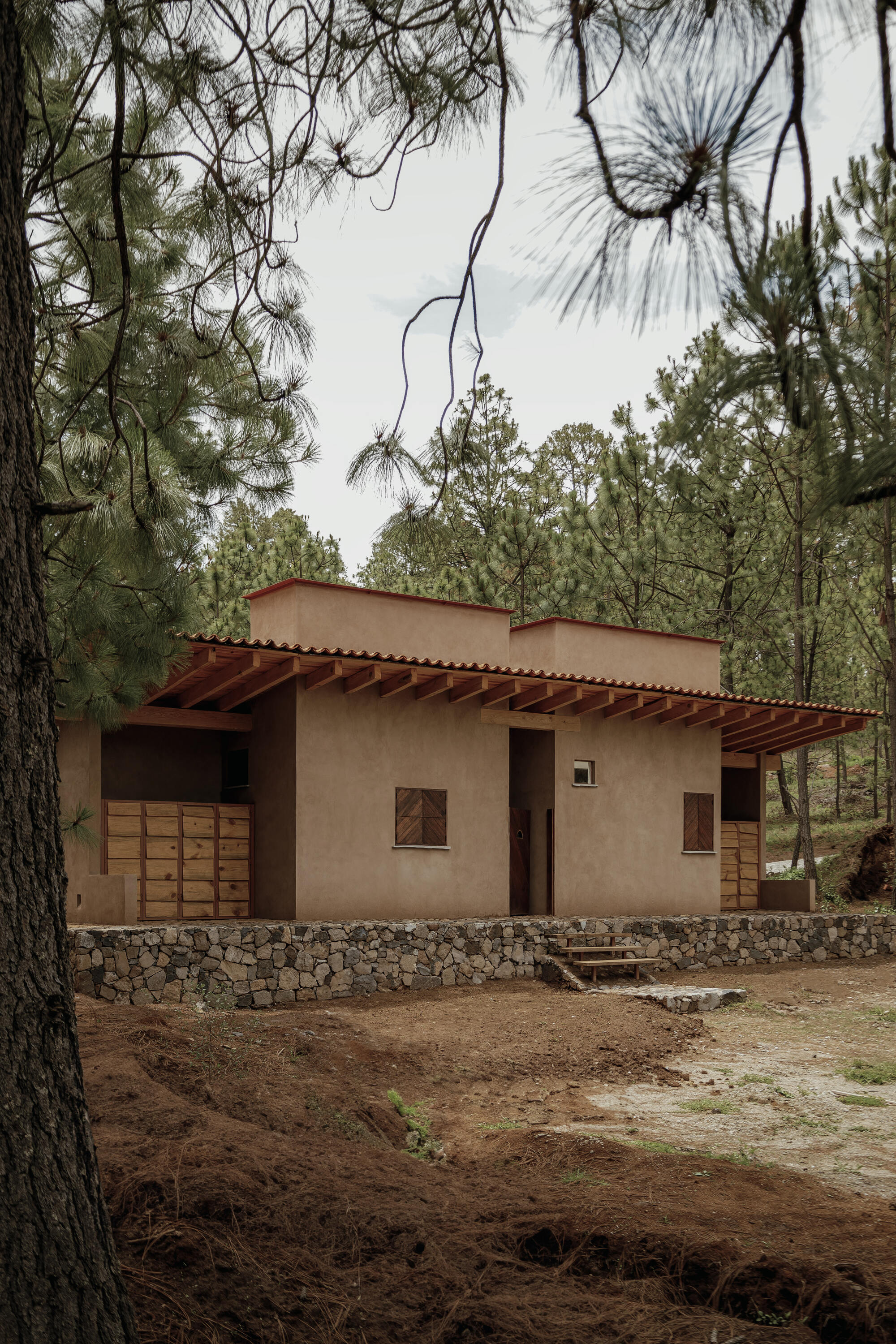 Gallery of Shed for the Night Watchman / Eduardo Garretti studio - 5