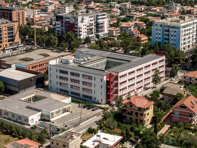 Angela Merkel School / Commonsense Studio | ArchDaily