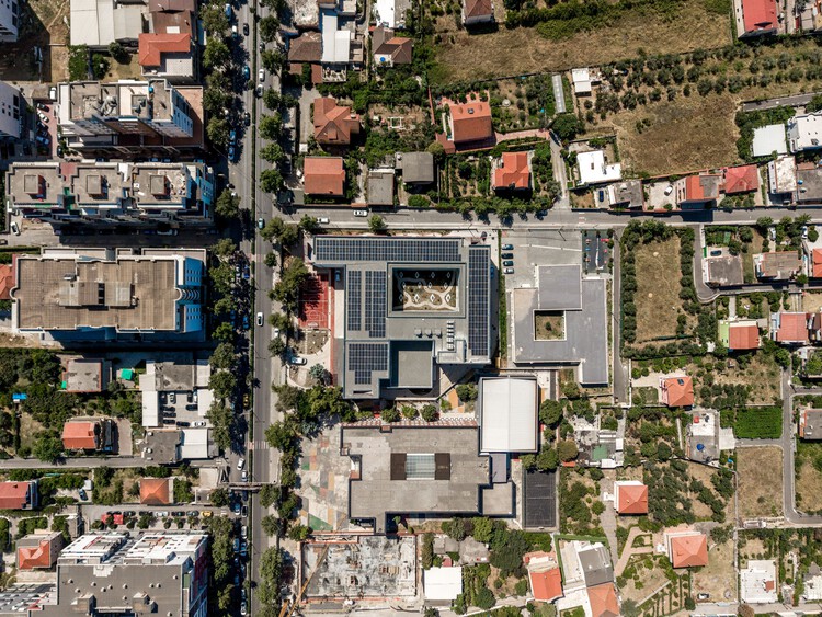 Angela Merkel School / Commonsense Studio | ArchDaily