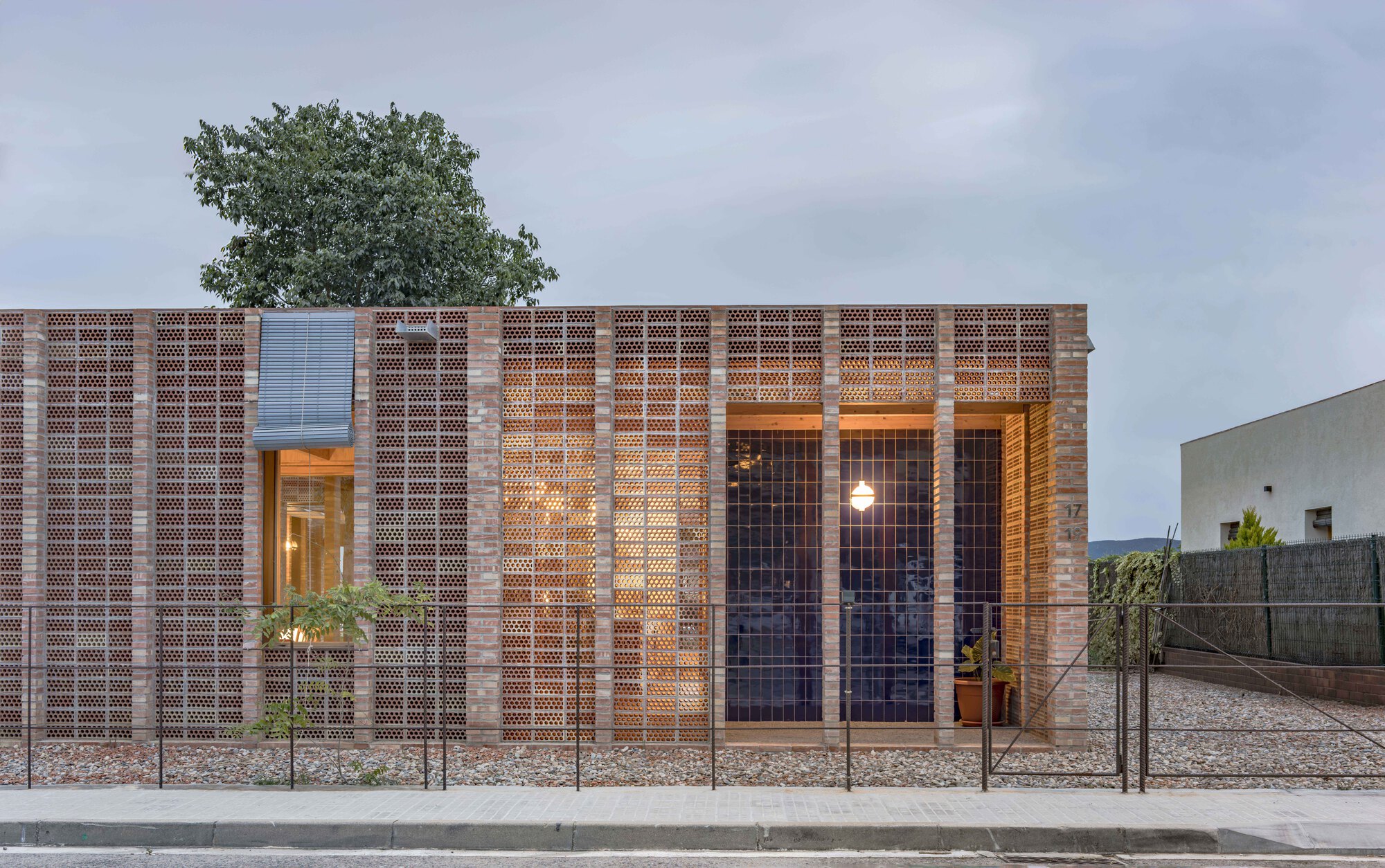 Gallery of La Montse and Manel's House / OBO Estudi - 16