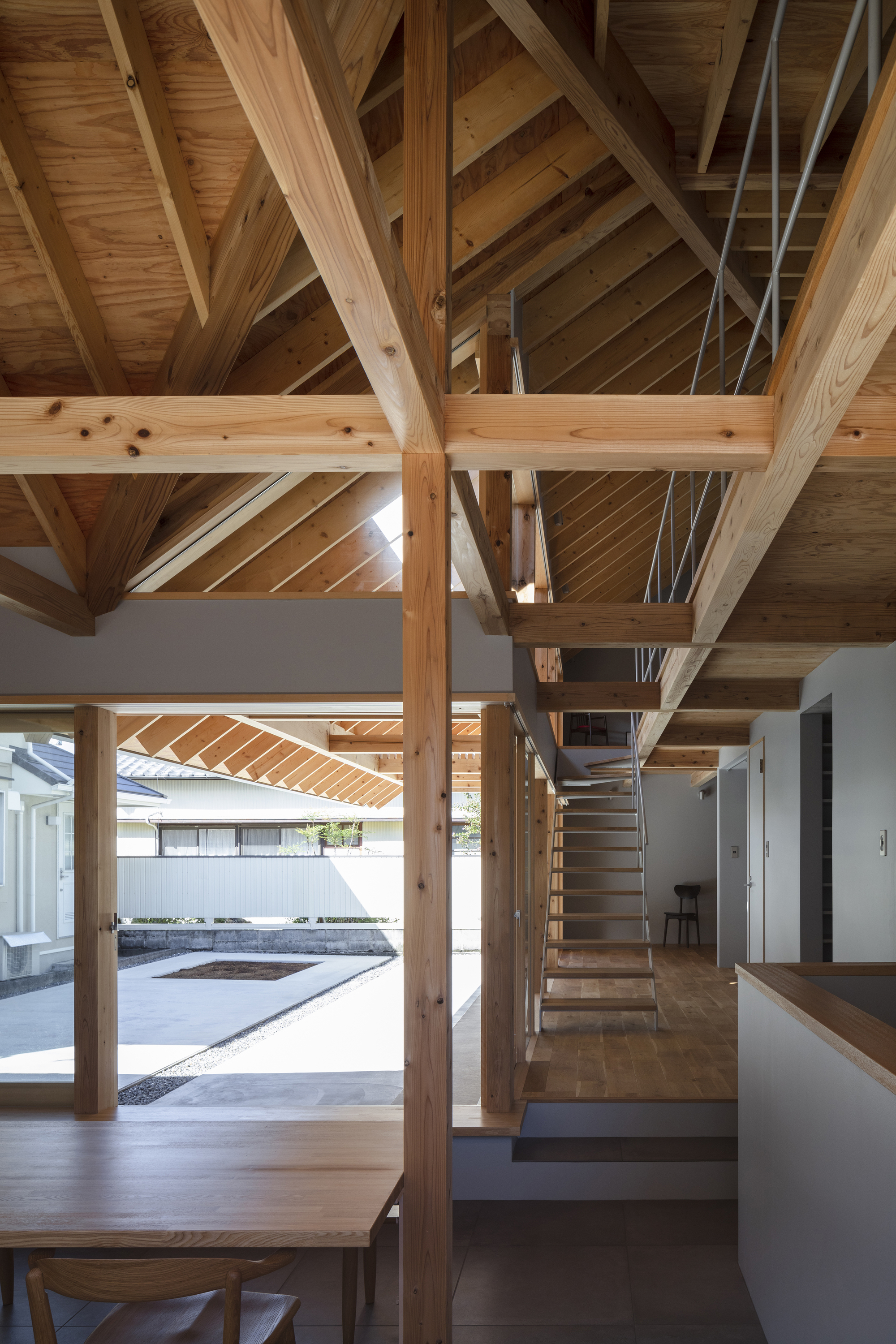 Gallery of Folded Roof House / ISHIZAKI ARCHITECTS - 8