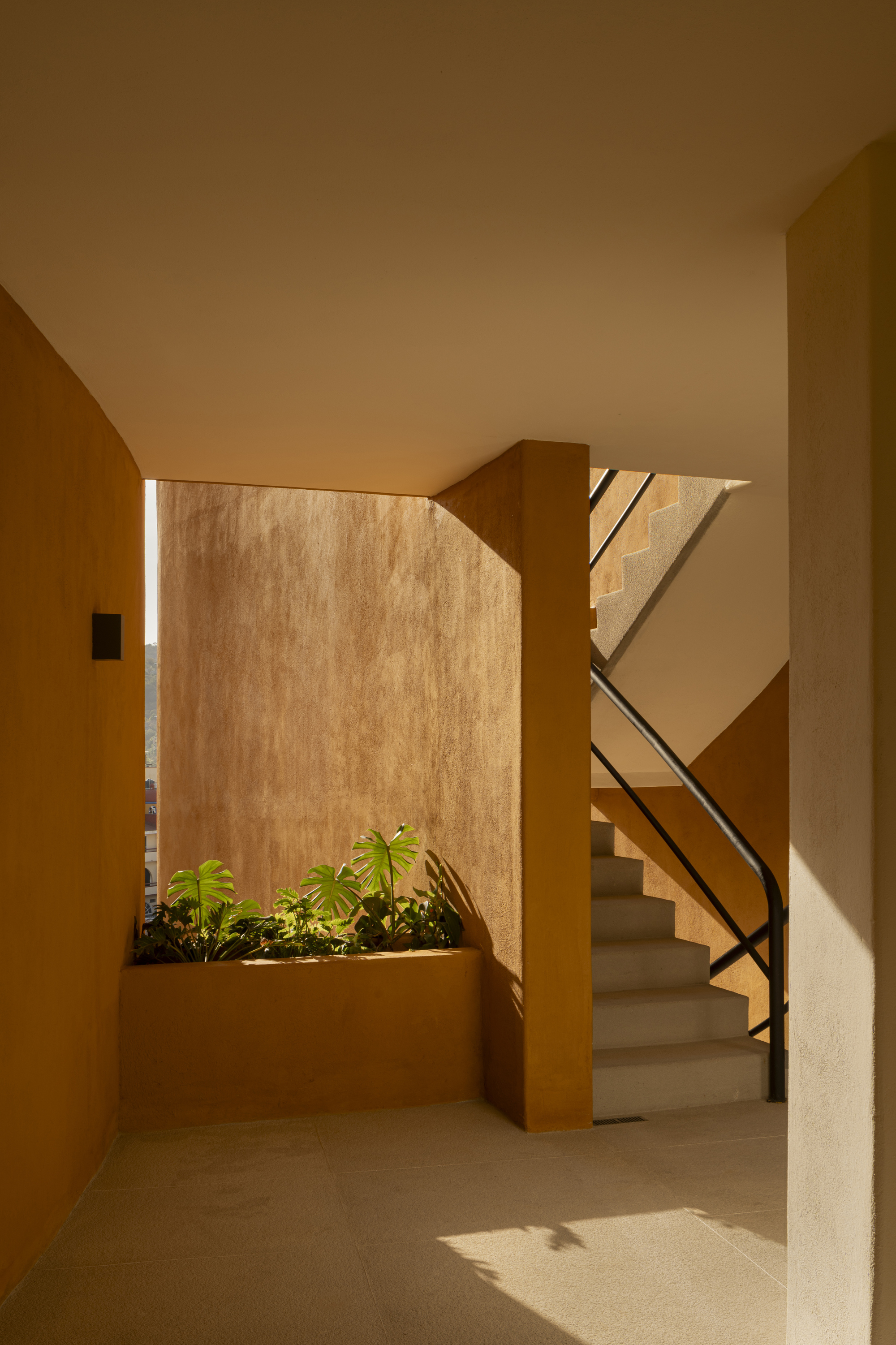 Gallery of Carpinteros Residential Building / Zozaya Arquitectos - 13