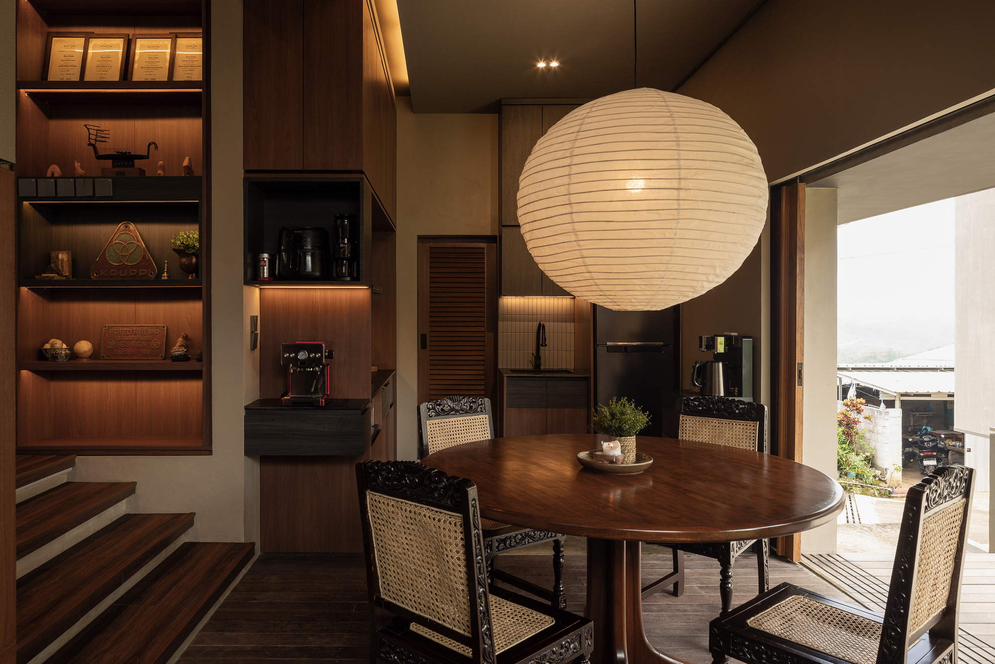 Gallery of Rumah Tahu House / suatudio - 12
