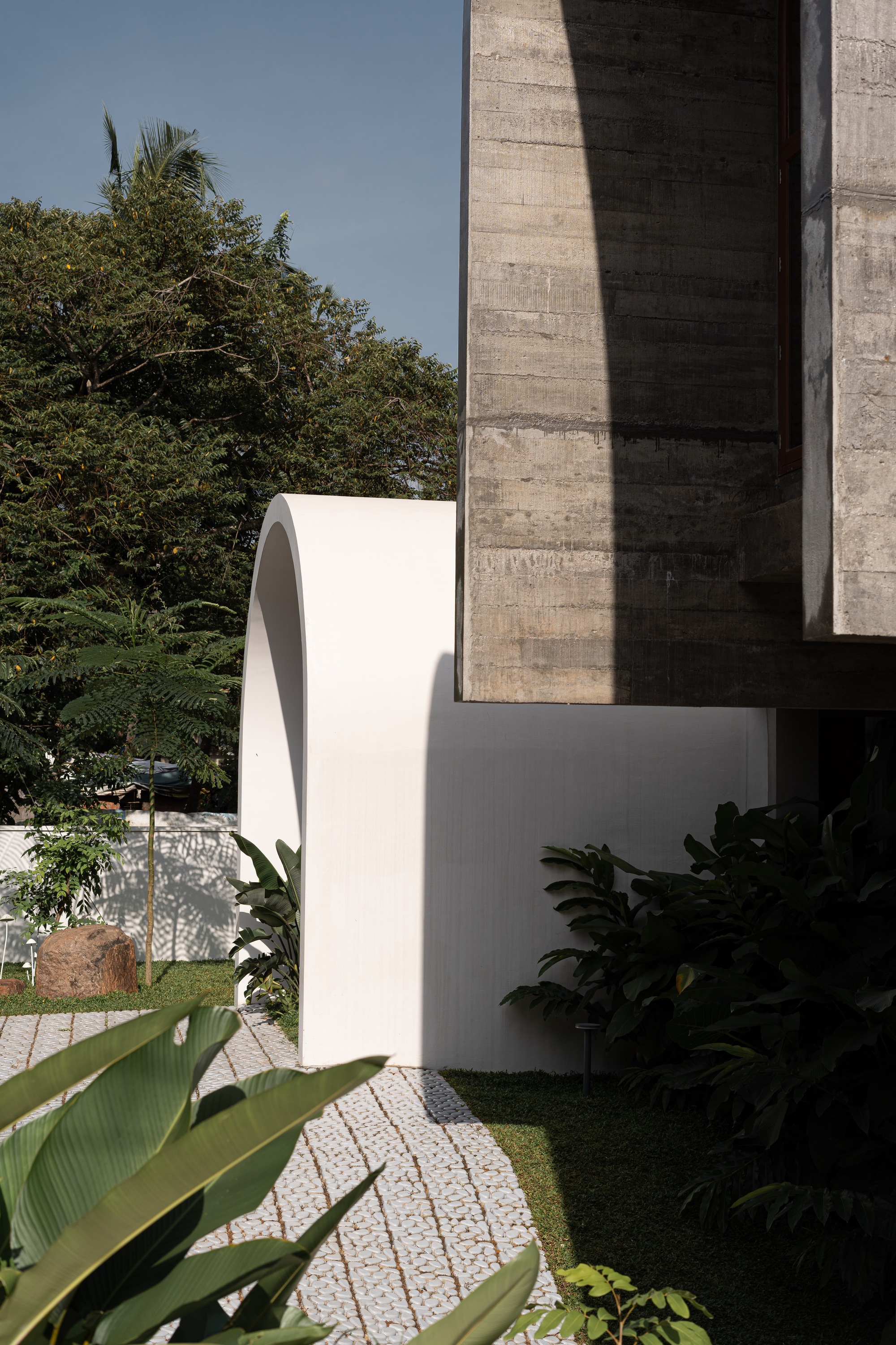 Gallery of Vault House / Encasa Archstudio - 30