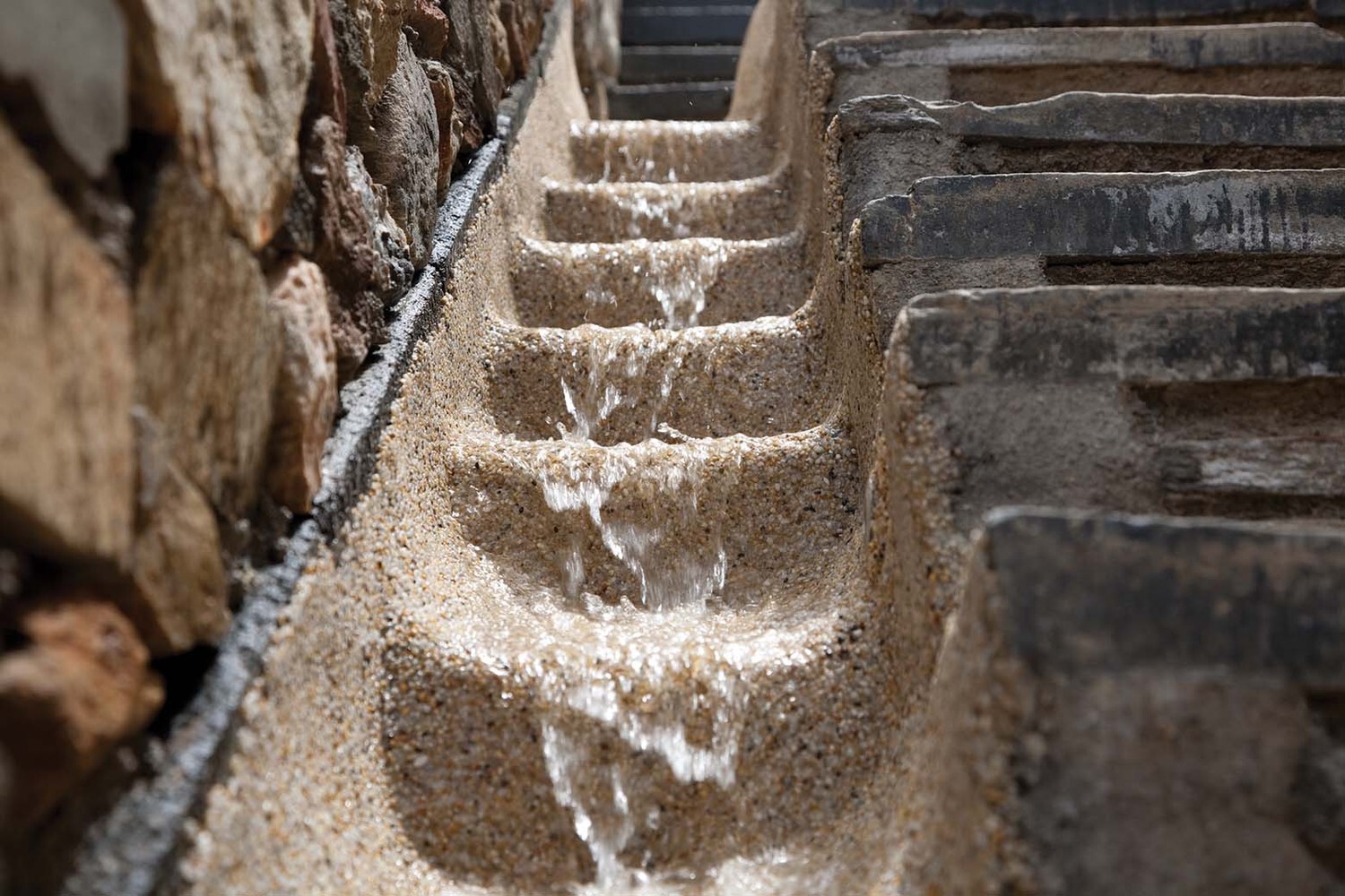 Gallery of How to Design with the Rain: Architectural Strategies for ...