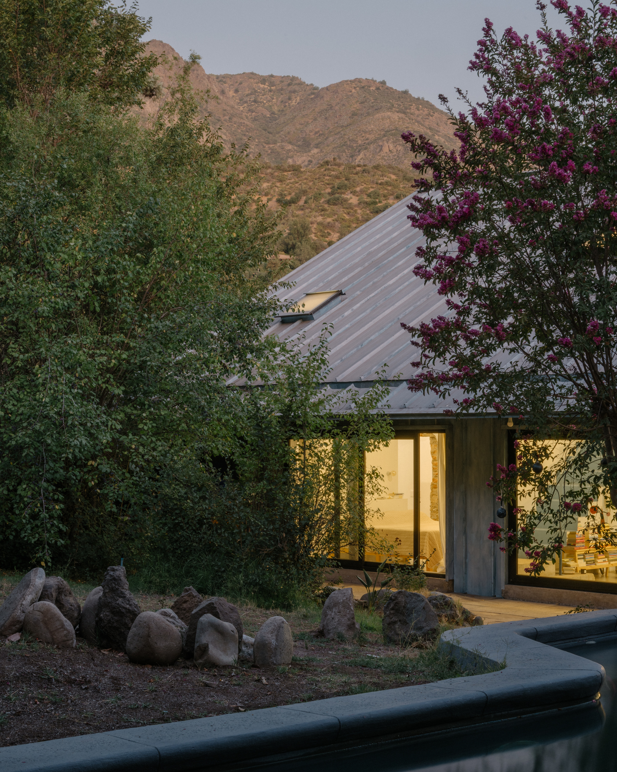 Gallery of Tam House / Ivan Bravo Architects - 19