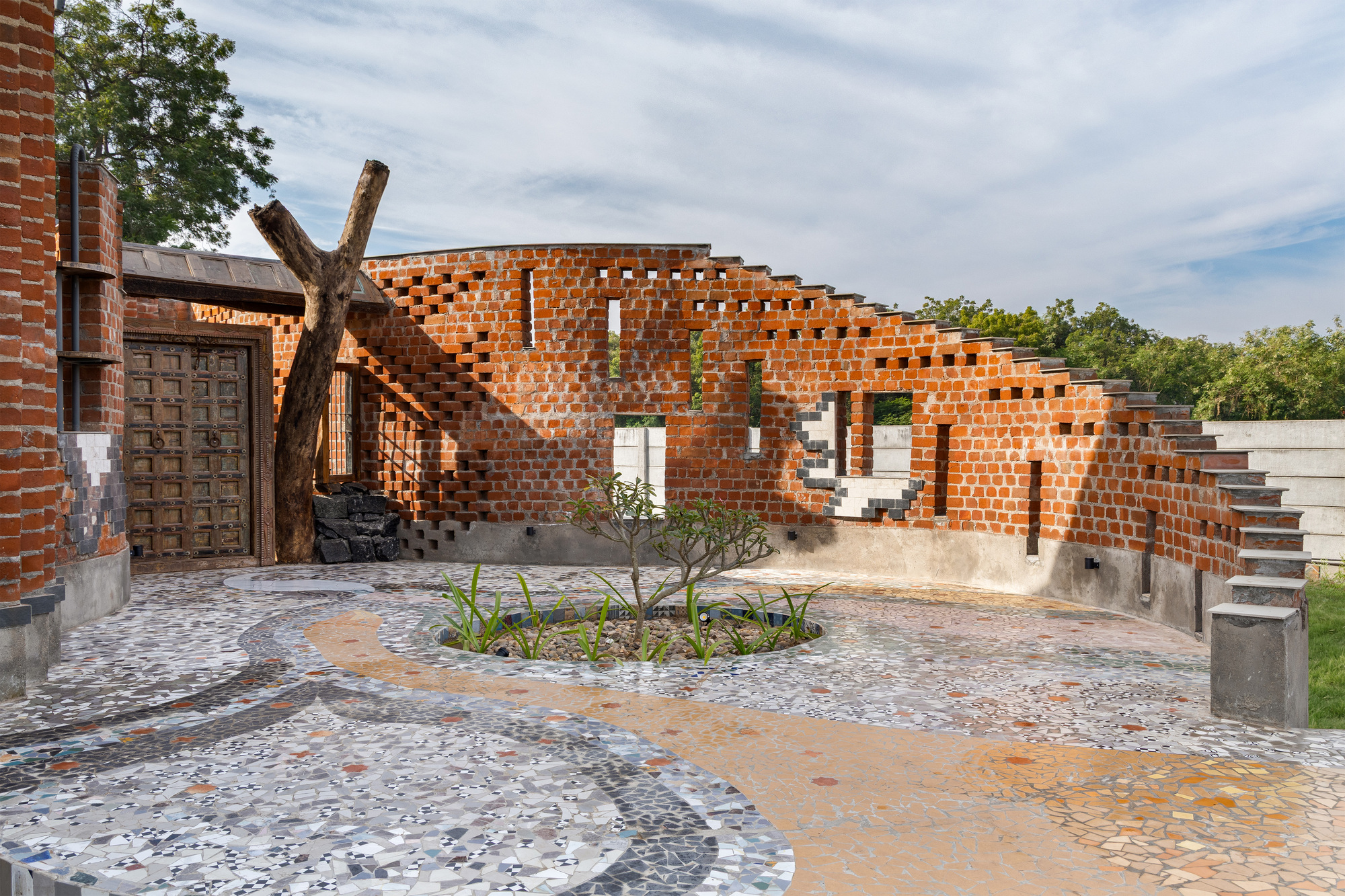 Gallery of Self-Sustaining Farmhouse / Manoj Patel Design Studio - 8