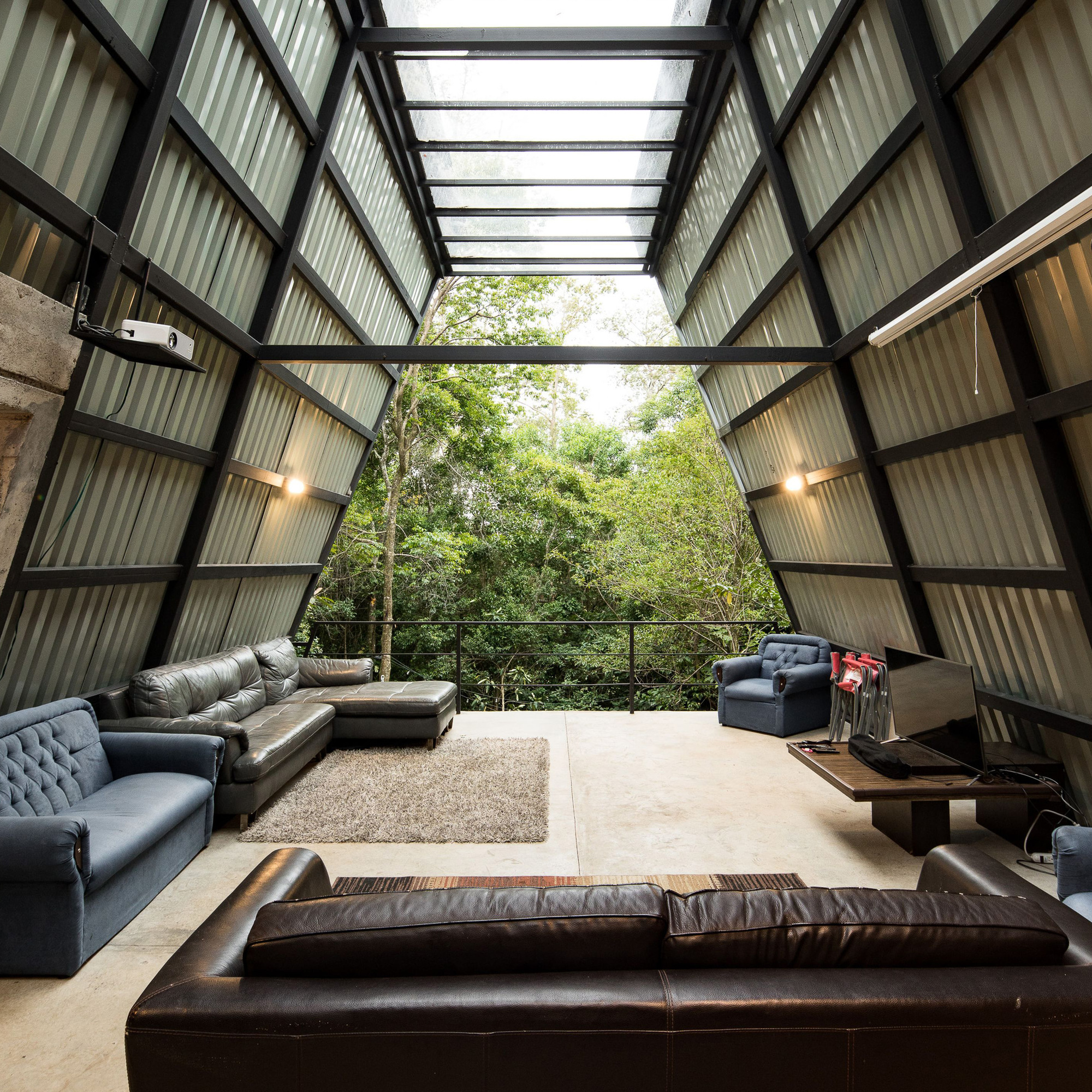 Gallery of Adaptive Cabins in Costa Rica: Designing for Humidity and ...