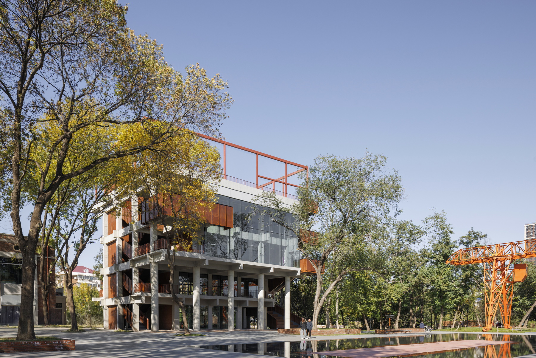 Gallery of Jinyi Landmark / CM Design - 28