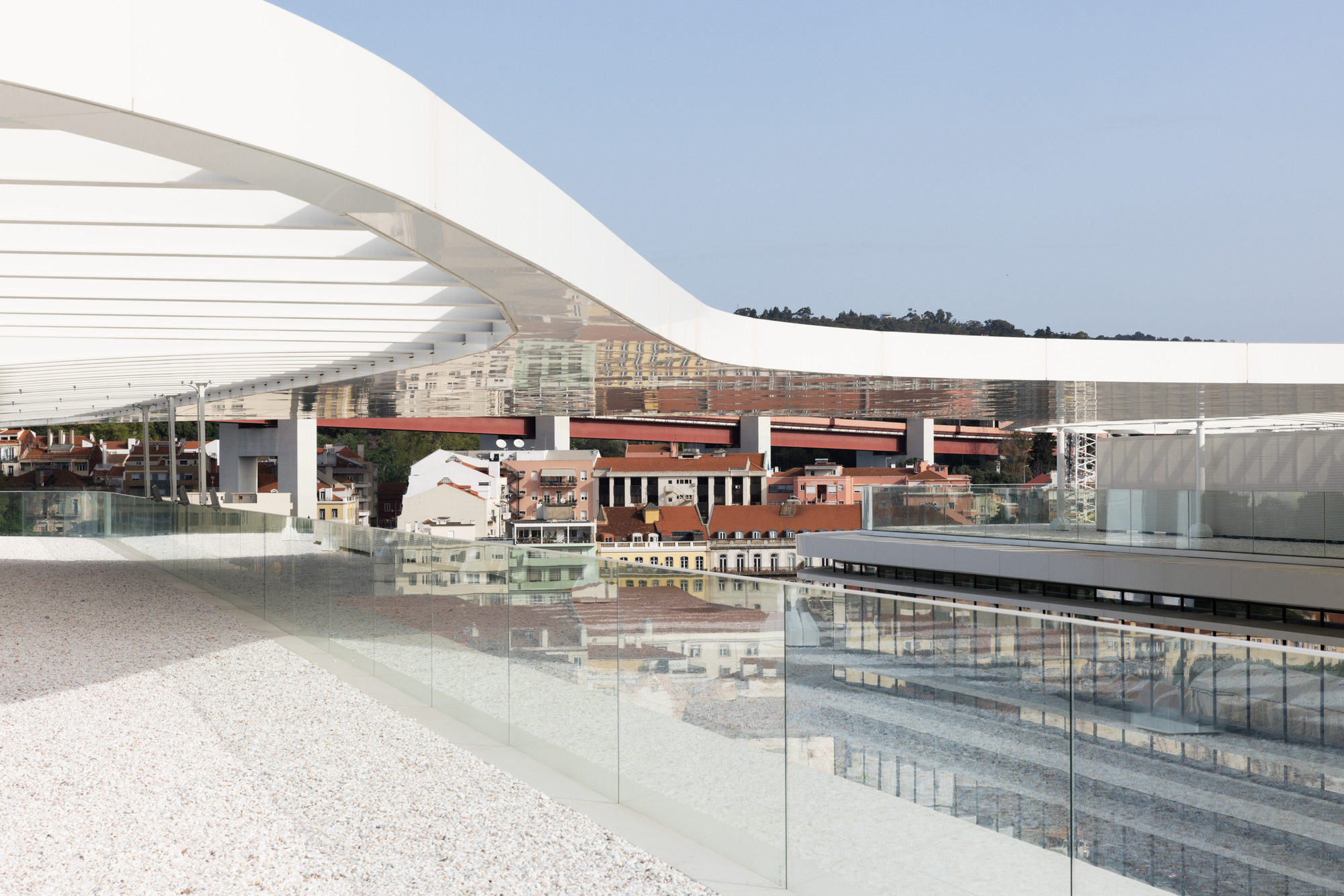 Galeria de Escritórios ALLO em Alcântara, Lisboa / Saraiva + Associados ...
