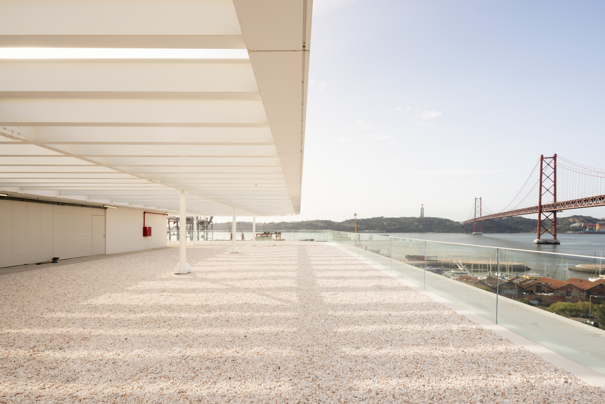 Galeria de Escritórios ALLO em Alcântara, Lisboa / Saraiva + Associados ...