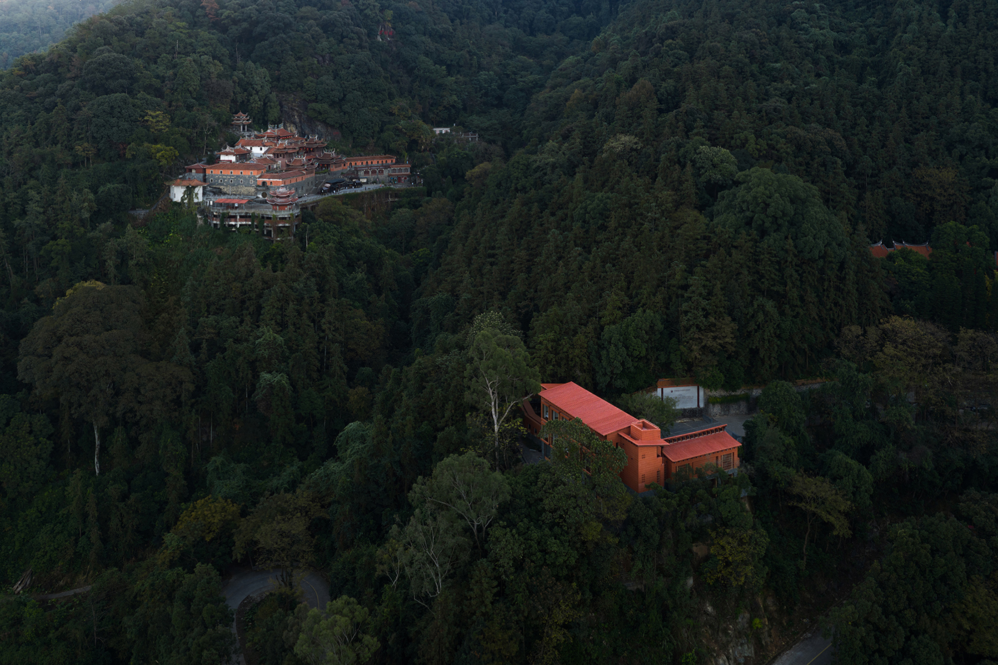 Gallery of Qing Shui Meditation Retreat Center / RESP Studio - 13