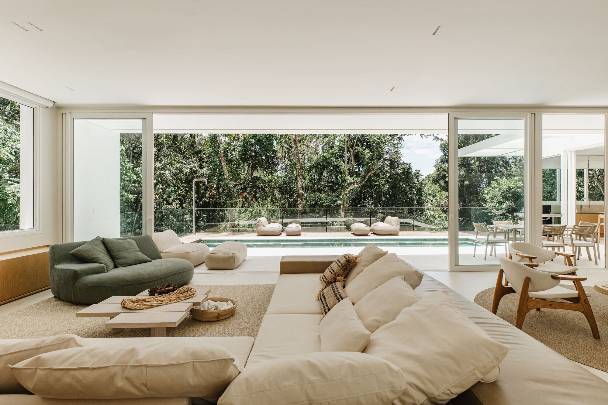 Gallery of Iporanga House / Nati Minas & Studio - 13