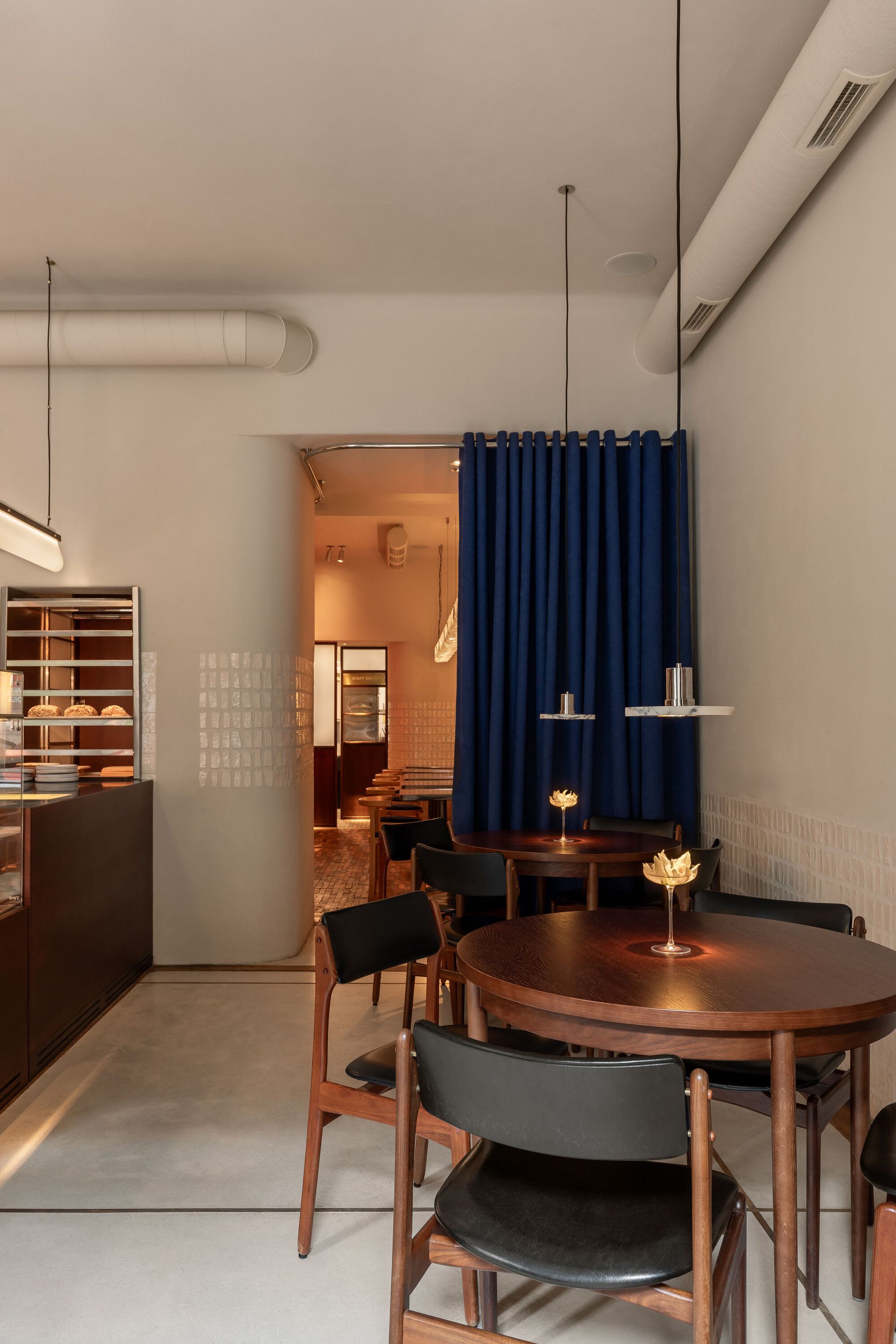 Gallery of Mitte Café 2.0 / LIS design studio - 1