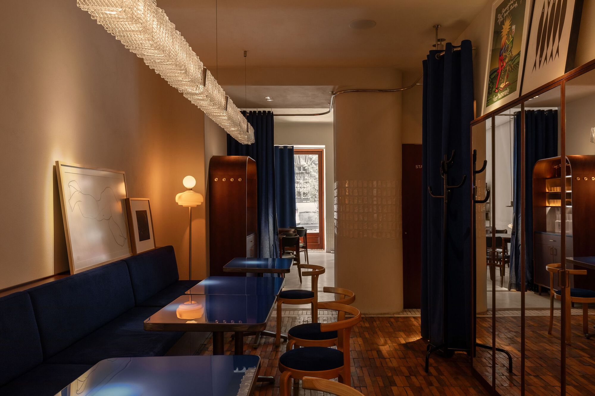 Gallery of Mitte Café 2.0 / LIS design studio - 5