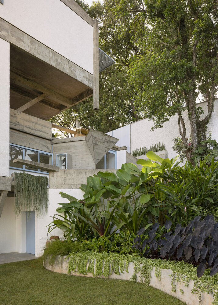 Galeria de Residência Azul / Estúdio Orth + Julieta Fialho Paisagismo - 1