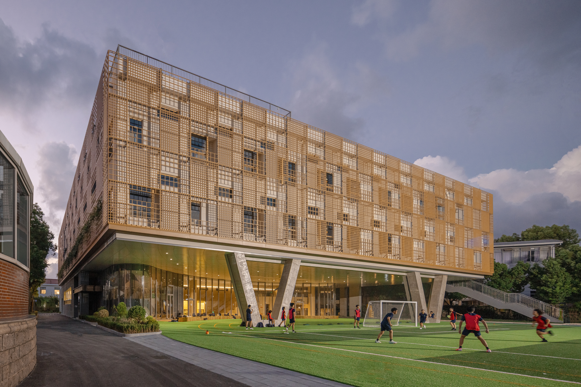 Gallery of Anna Pao Sohmen Centre at YK Pao School / Scenic ...