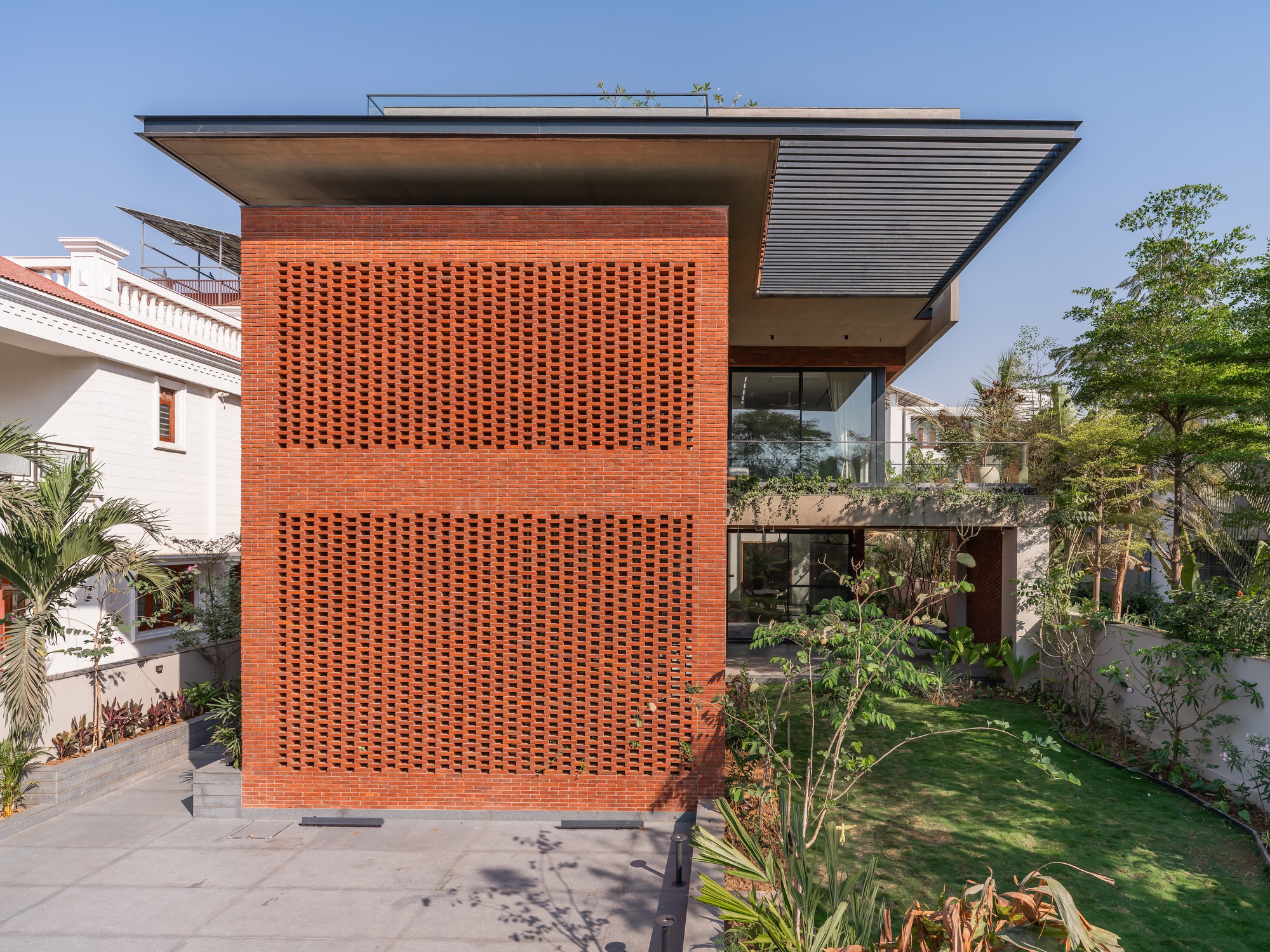 Galería de Casa El velo de ladrillo / VPA Architects - 2