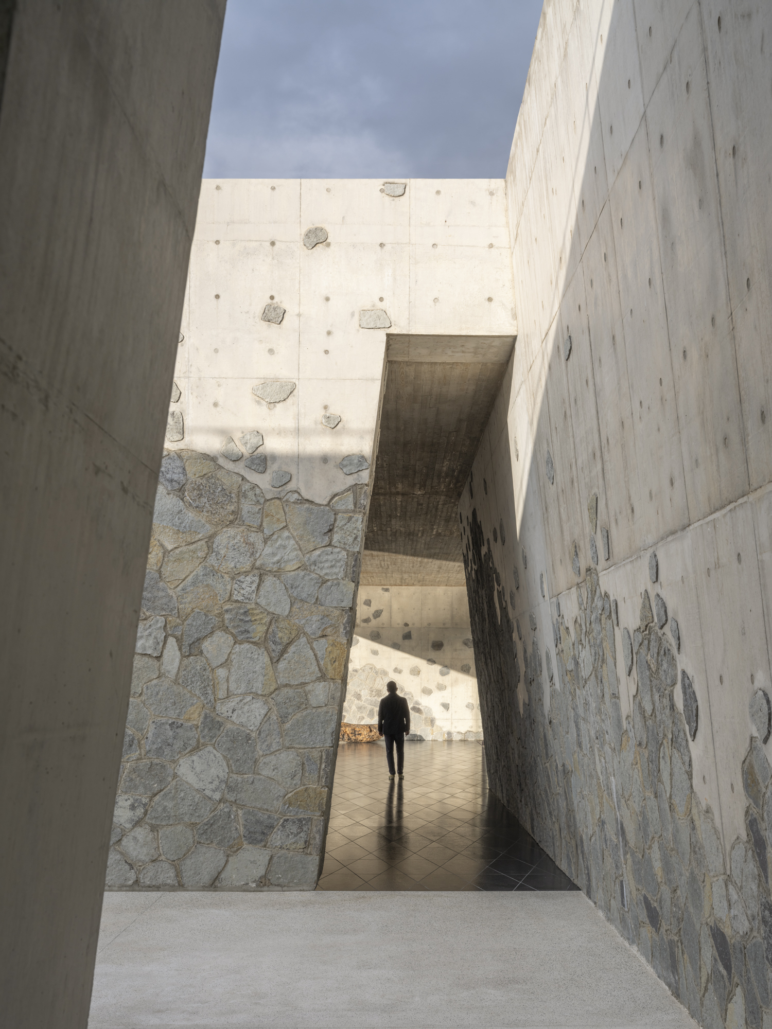 Gallery of YunTuo Distillery / OLI Architecture - 5