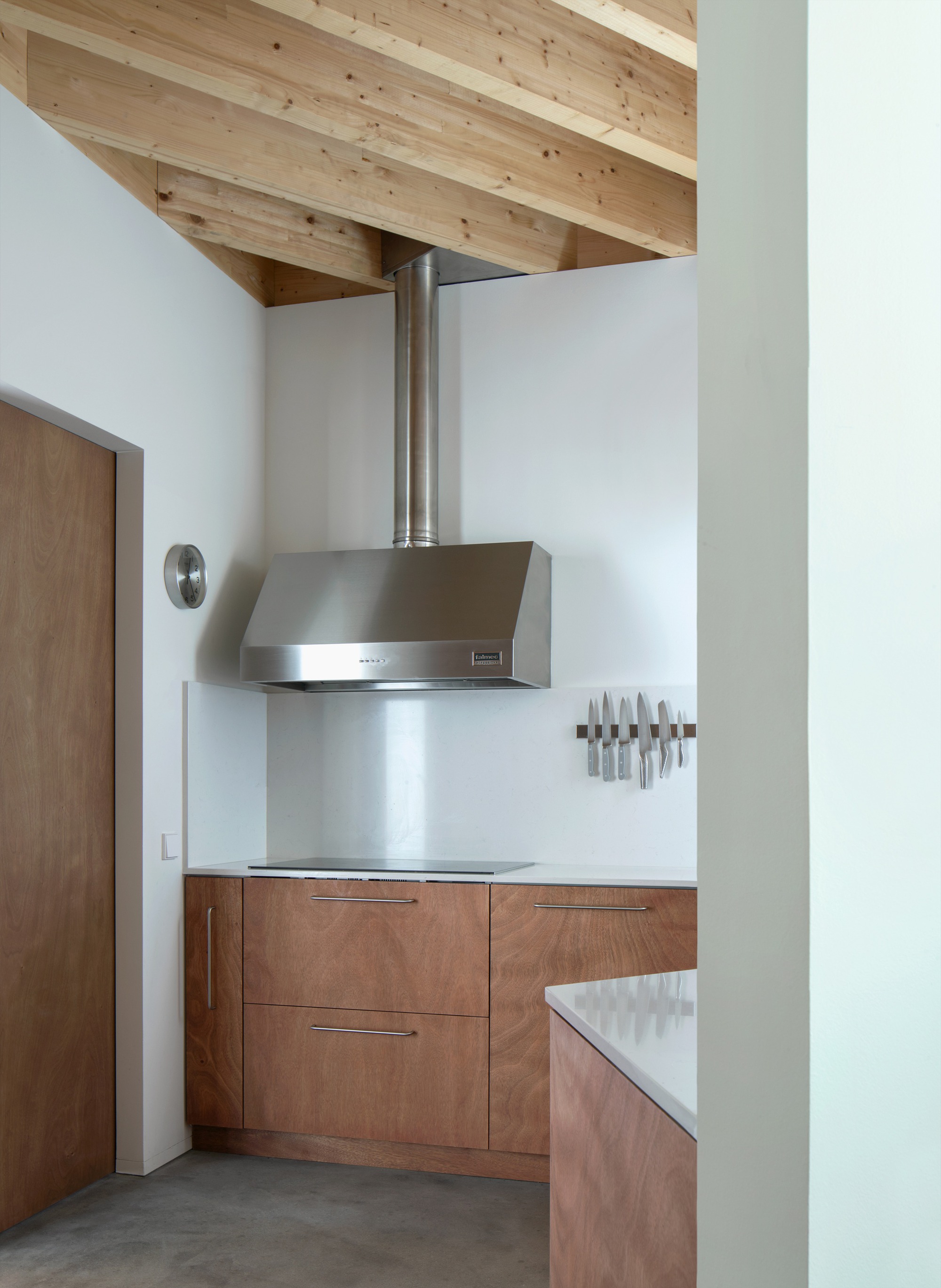 Gallery of Casa 144º / Jaime Prous Architects - 2