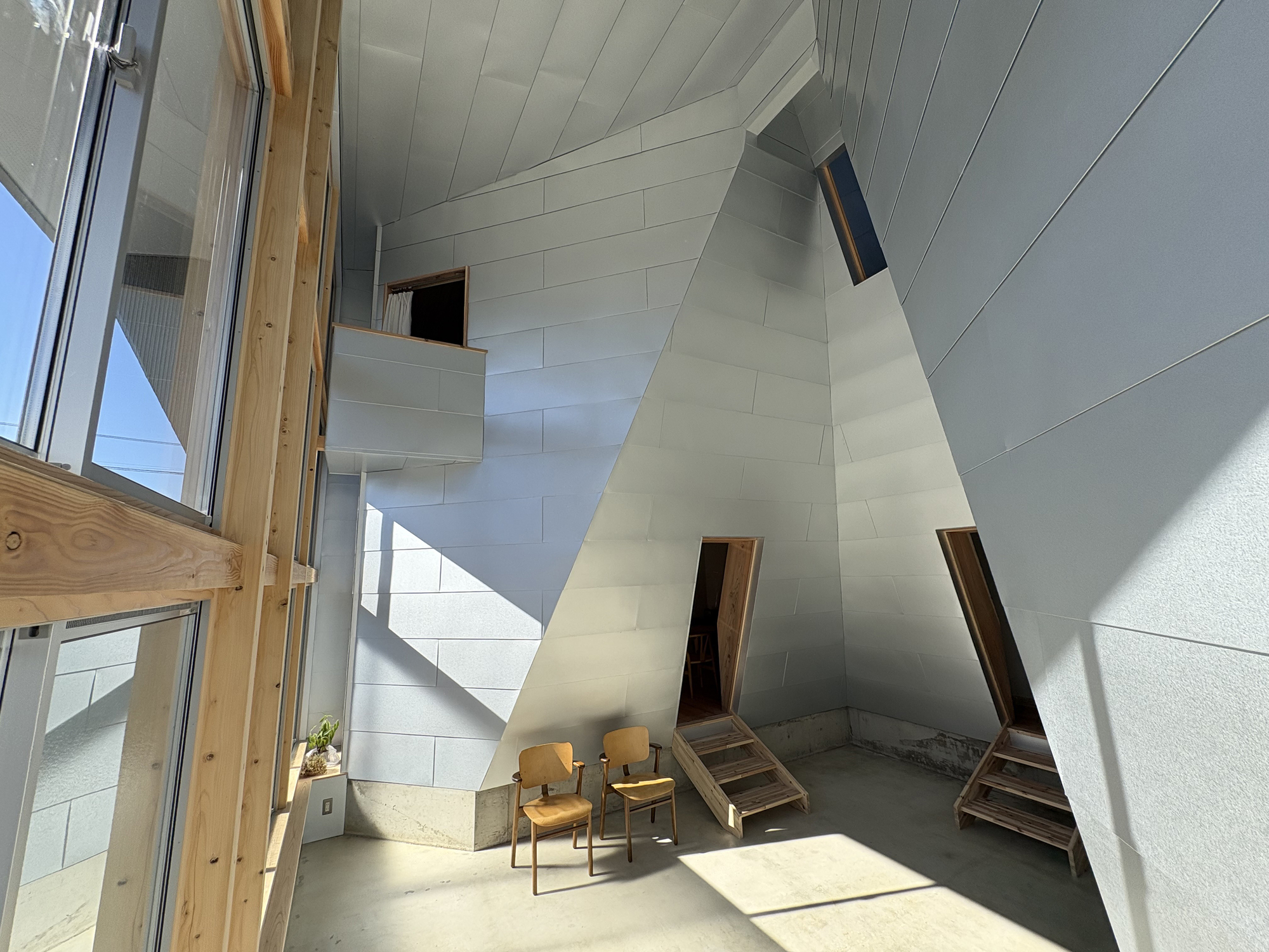 Pit garden in Passive House / D Environmental Design System Laboratory ...